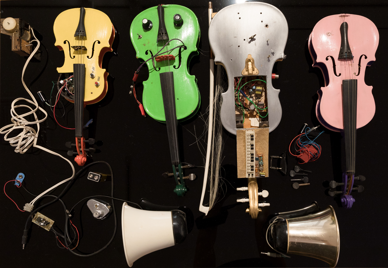Automatic Violin Installation, The Agony and The Ecstasy, Berlin, 1989 ...