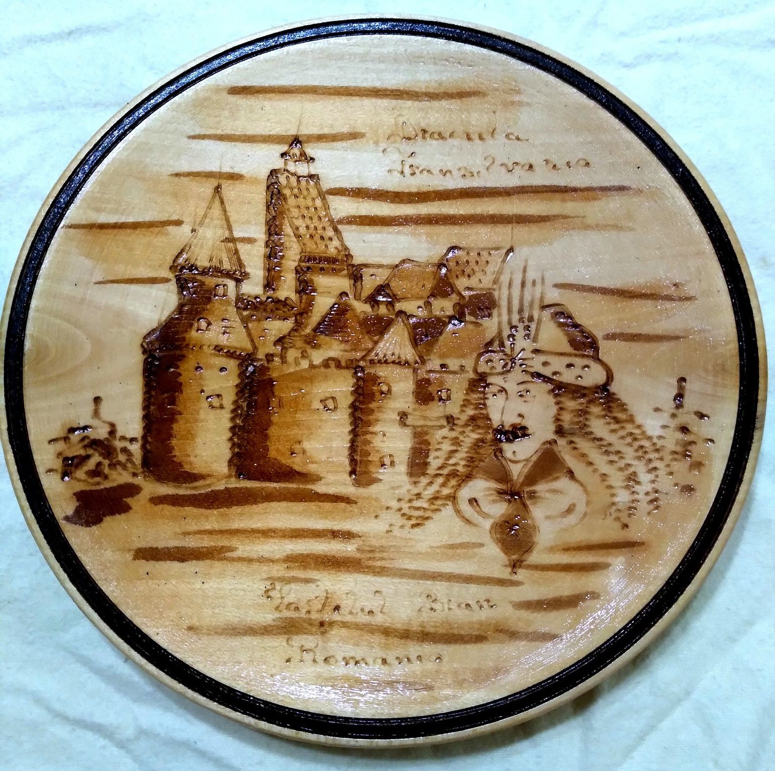 Plate with pyrography – Gallery of Folklore & Popular Culture